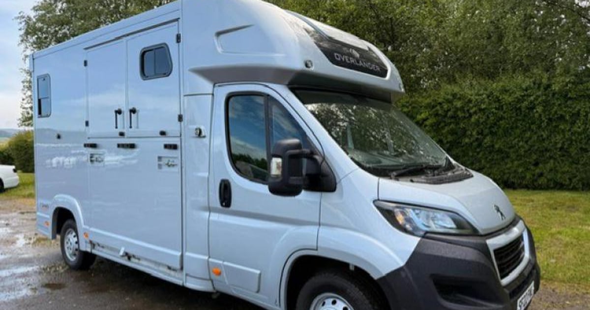 3.5T Peugeot Boxer by Overlander Coach Builders