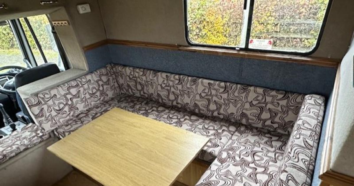 7.5t Build by Solitaire Coach Builders - Stalled for 3